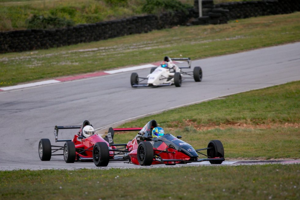FORMULA 1600 ROOKIE BEZUIDENHOUT SHOWS SOLID PACE AT ALDO SCRIBANTE ...
